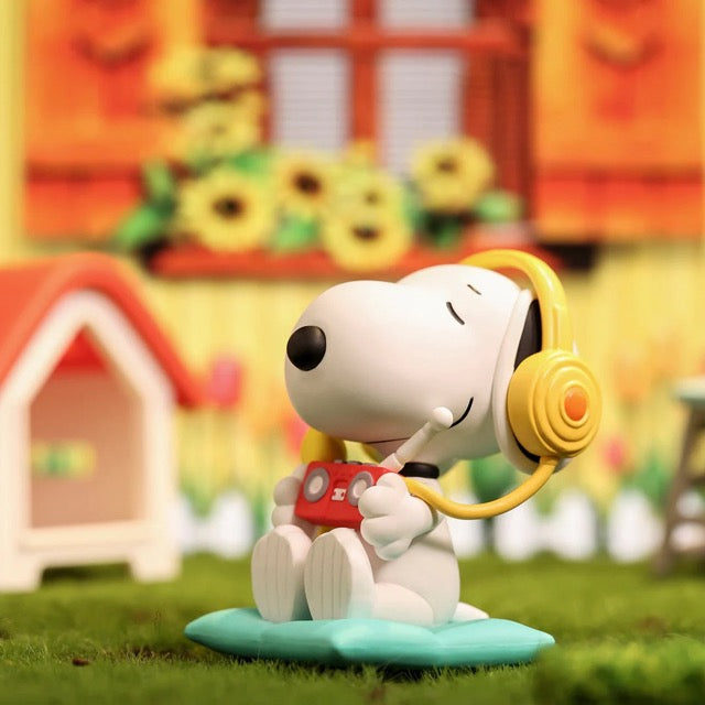 POP MART Snoopy Chill at Home Series (Random 1 Out of 12) – Click.com.bn